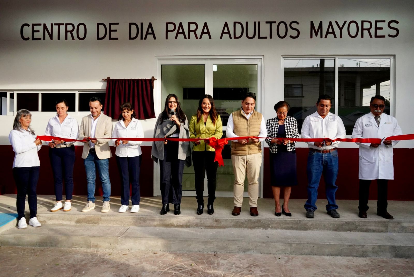 Zacapu inaugura Centro de Día para Adultos Mayores; inversión supera 4 ...